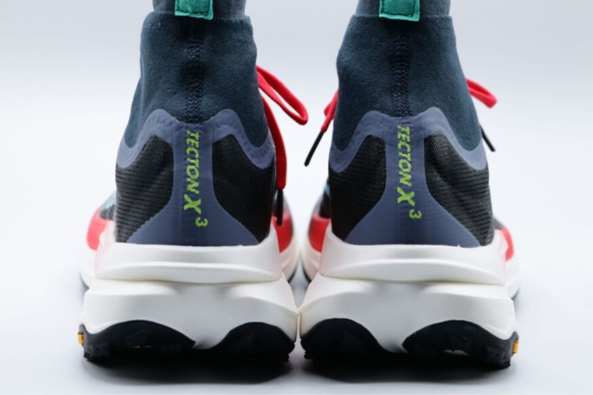 Hoka Tecton X 3 : Le test de la chaussure de Jim Walmsley