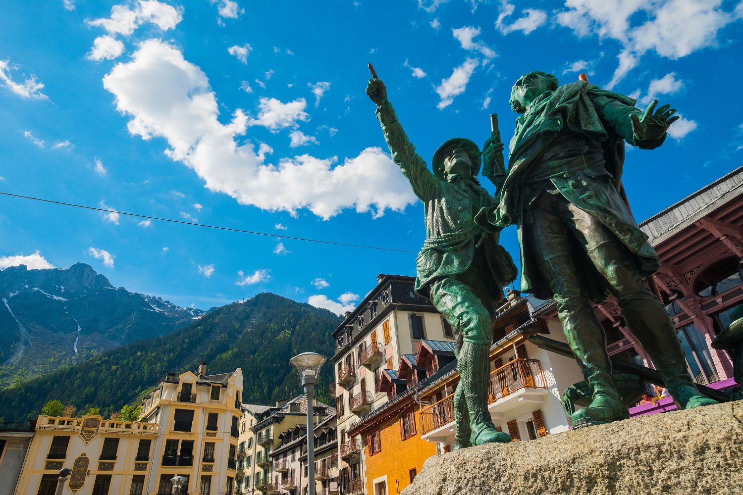 UTMB 2025 : nouveau parcours, départ avancé et ravitaillement supprimé