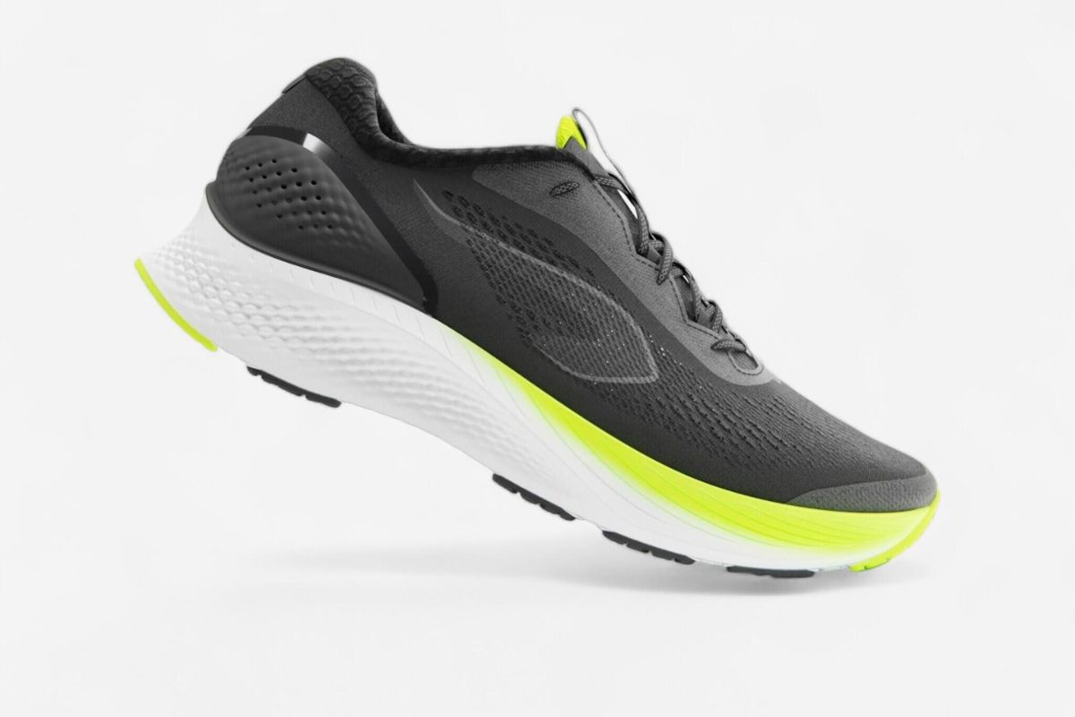 Nous avons testé la Kiprun KS500 2 de Decathlon : notre avis complet